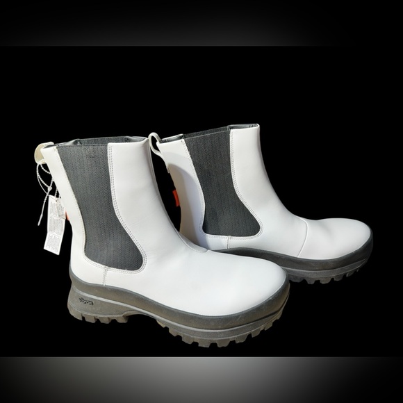 Merrell | Shoes | Merrell Bristol Chelsea Boots Whiteblack Vibram Sole ...